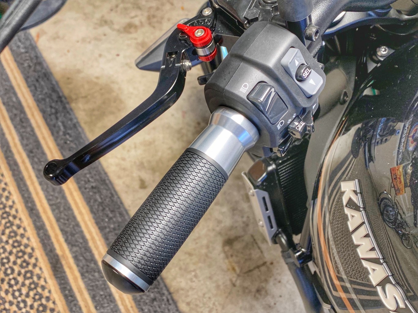 Rizoma Bar Swap - Modifications, Accessories, and Appearance - Z900RS