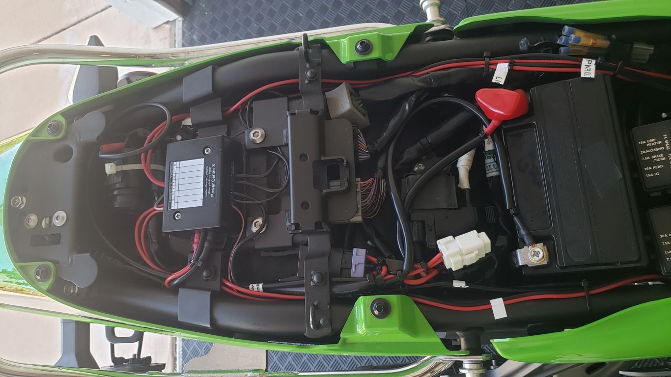 Eastern Beaver PC-8 w/ 50A relay kit - Lighting, Electrical, and Wiring ...