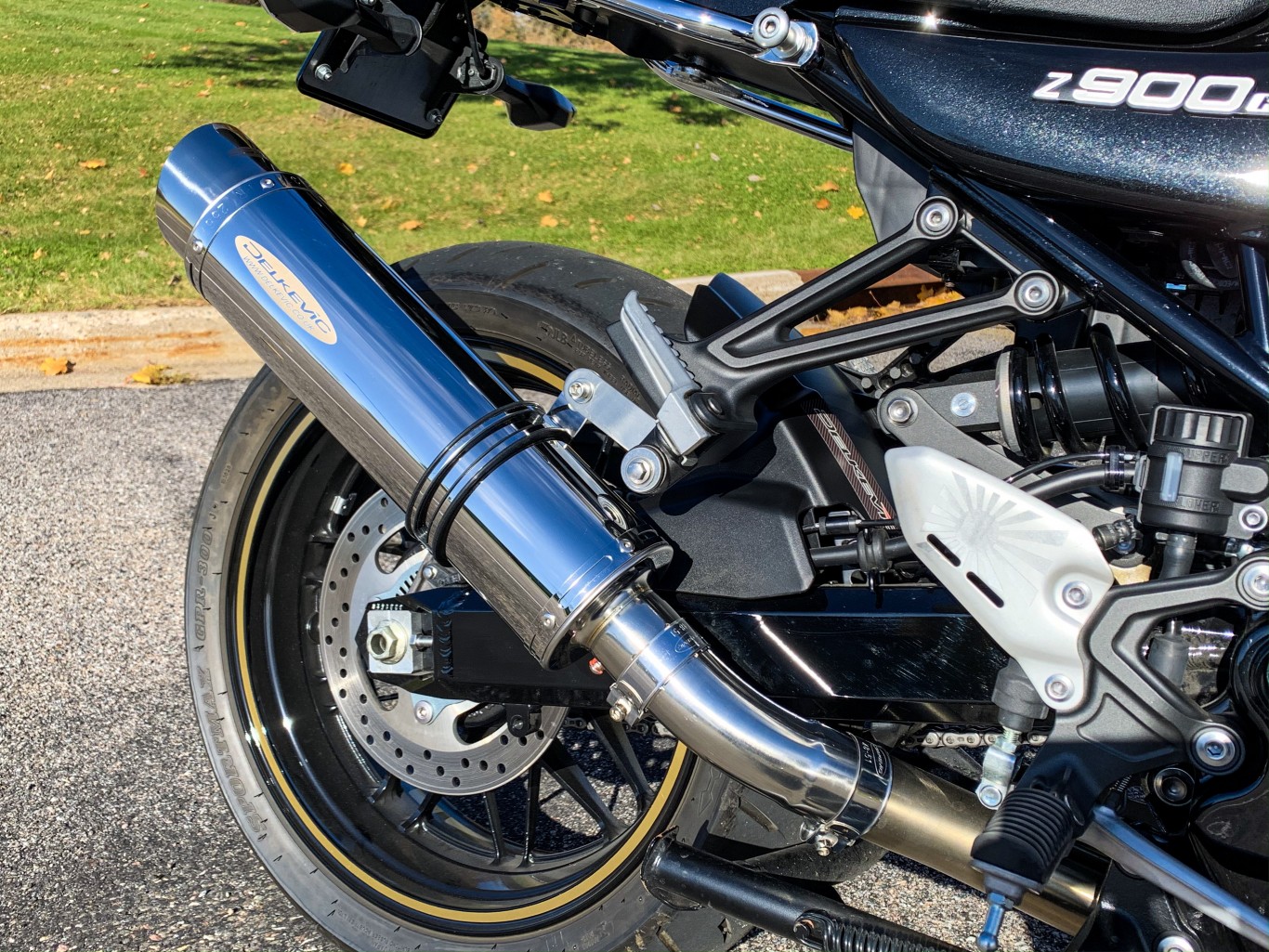 Delkevic SL10 14" STAINLESS STEEL ROUND MUFFLER - Modifications ...