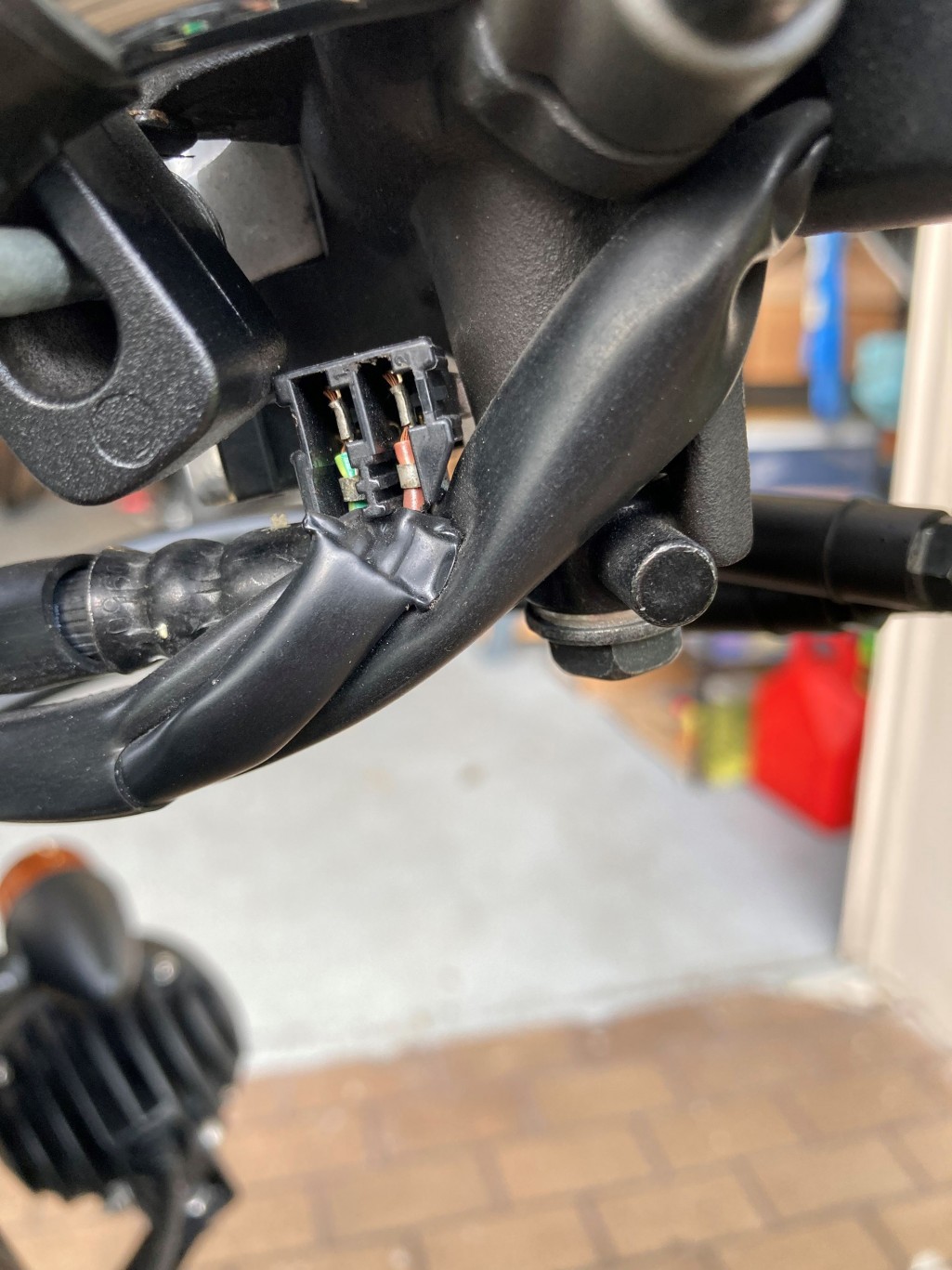 IS SOMETHING MISSING? - Lighting, Electrical, and Wiring - Z900RS